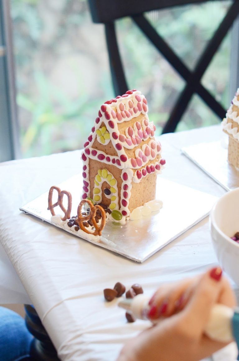 Easy Graham Cracker Gingerbread Houses - Merrick's Art