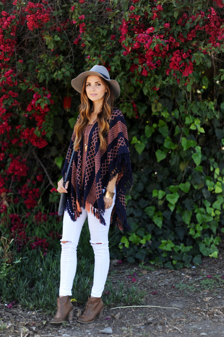 How To Style White Jeans | 30+ Outfit Ideas - Merrick's Art