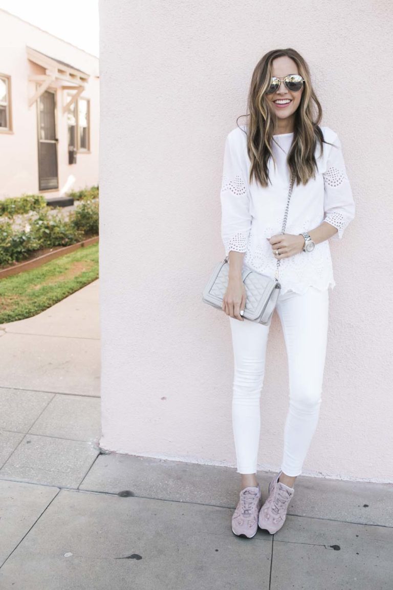 How To Style White Jeans | 30+ Outfit Ideas - Merrick's Art