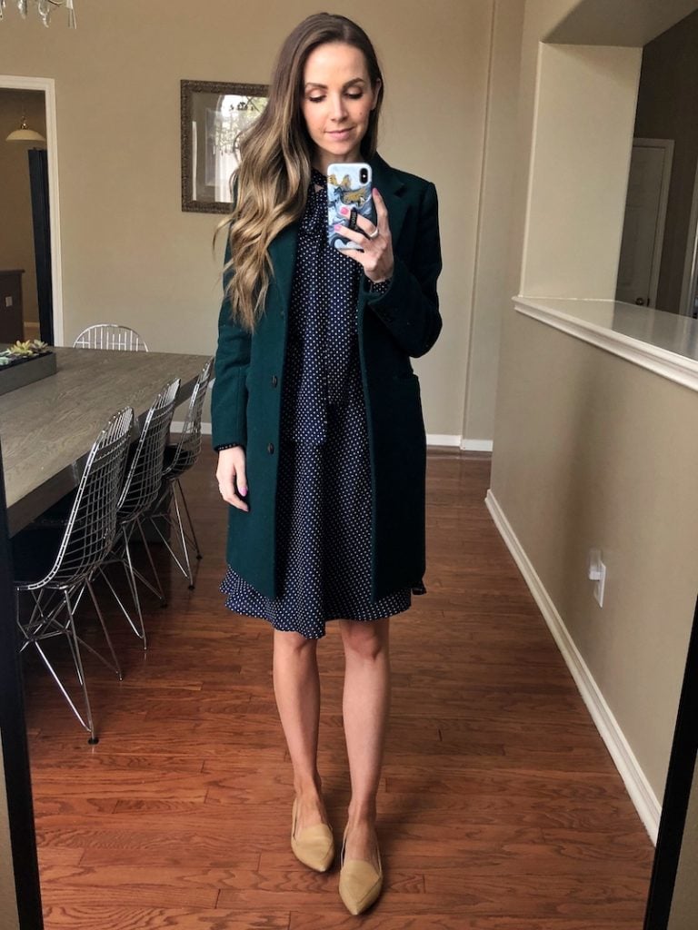 How to Build a Capsule Wardrobe (13 Pieces, Dozens of Outfits ...