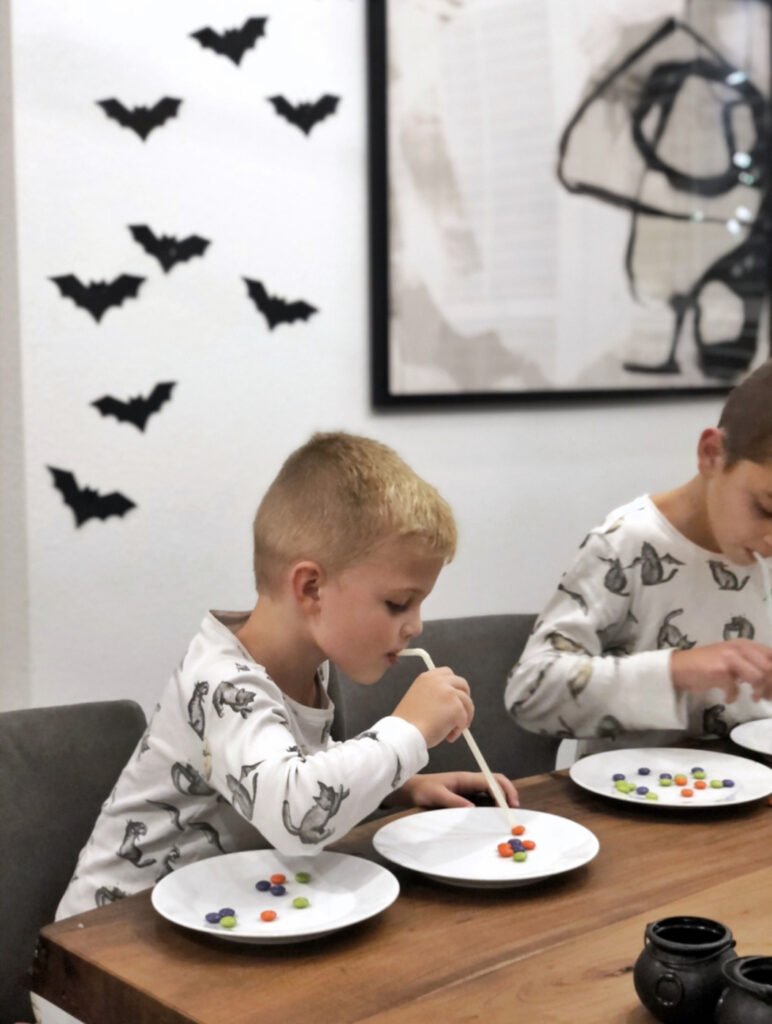 Easy Minute to Win It Halloween Games - Merrick's Art