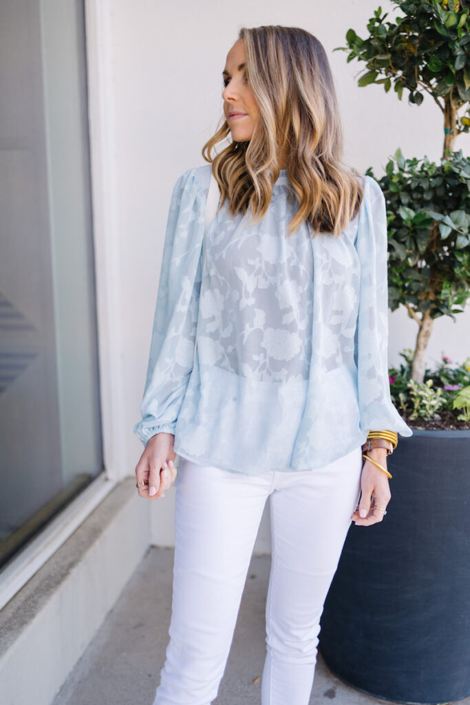 How To Wear a Flowy Top (4 Helpful Tips) - Merrick's Art