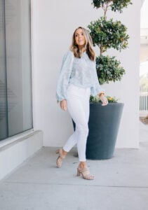 How To Wear a Flowy Top (4 Helpful Tips) - Merrick's Art