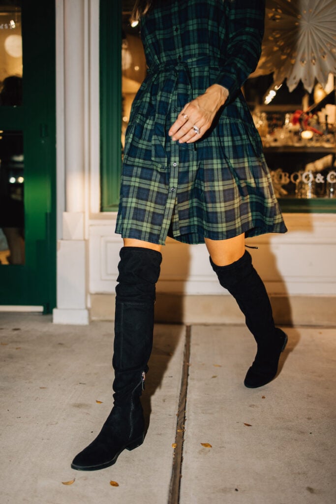 Dressy Festive Outfits: Holiday Style Guide - Merrick's Art