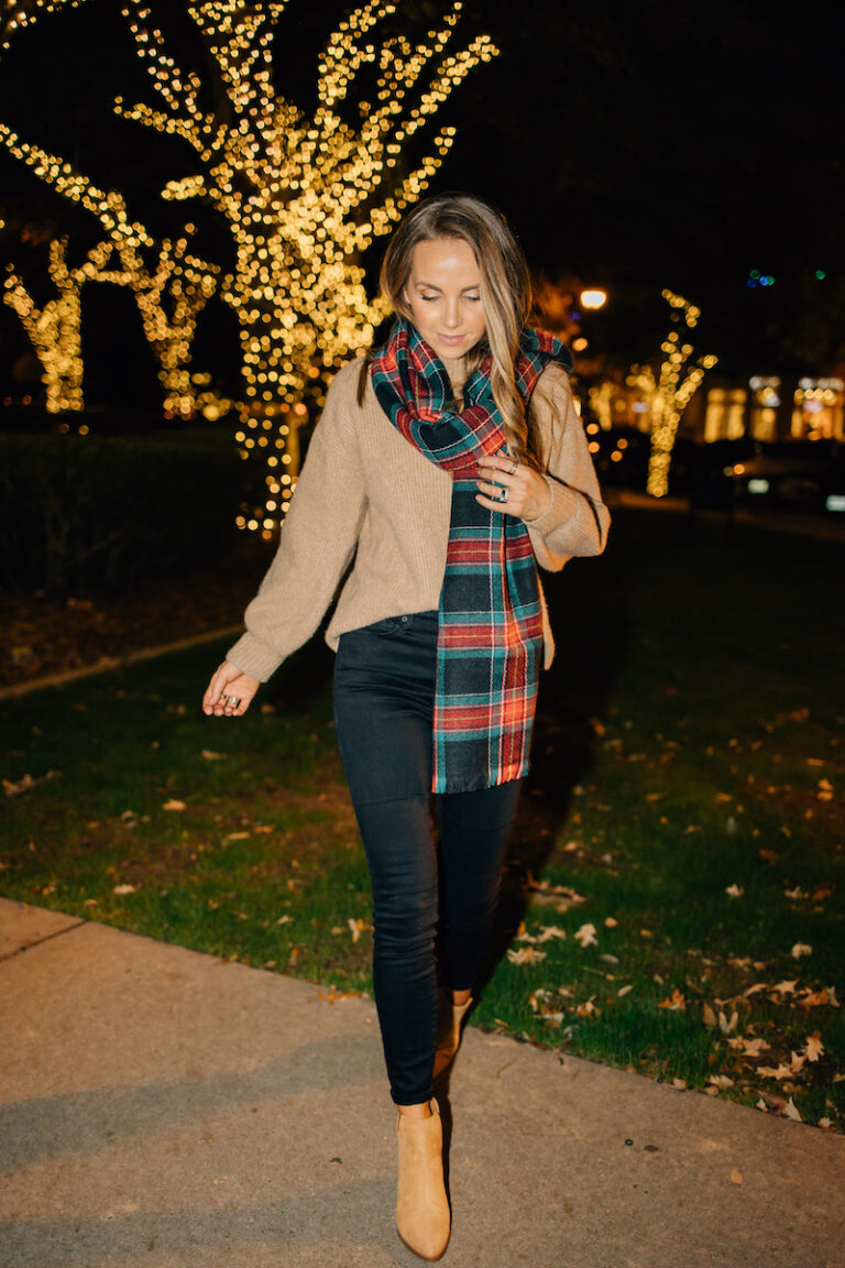 Neutral Holiday Outfits: Holiday Style Guide - Merrick's Art