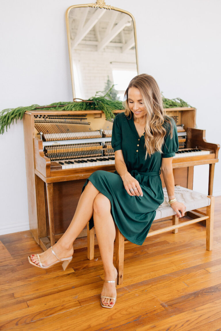 Casual Holiday Outfits: Holiday Style Guide - Merrick's Art