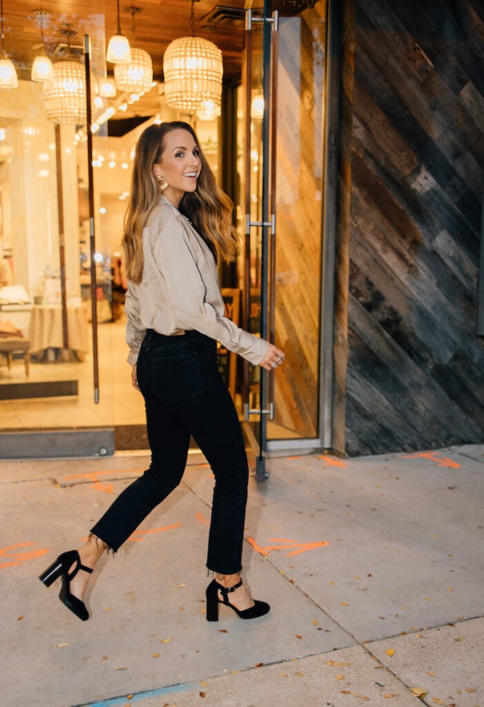 Neutral Holiday Outfits: Holiday Style Guide - Merrick's Art