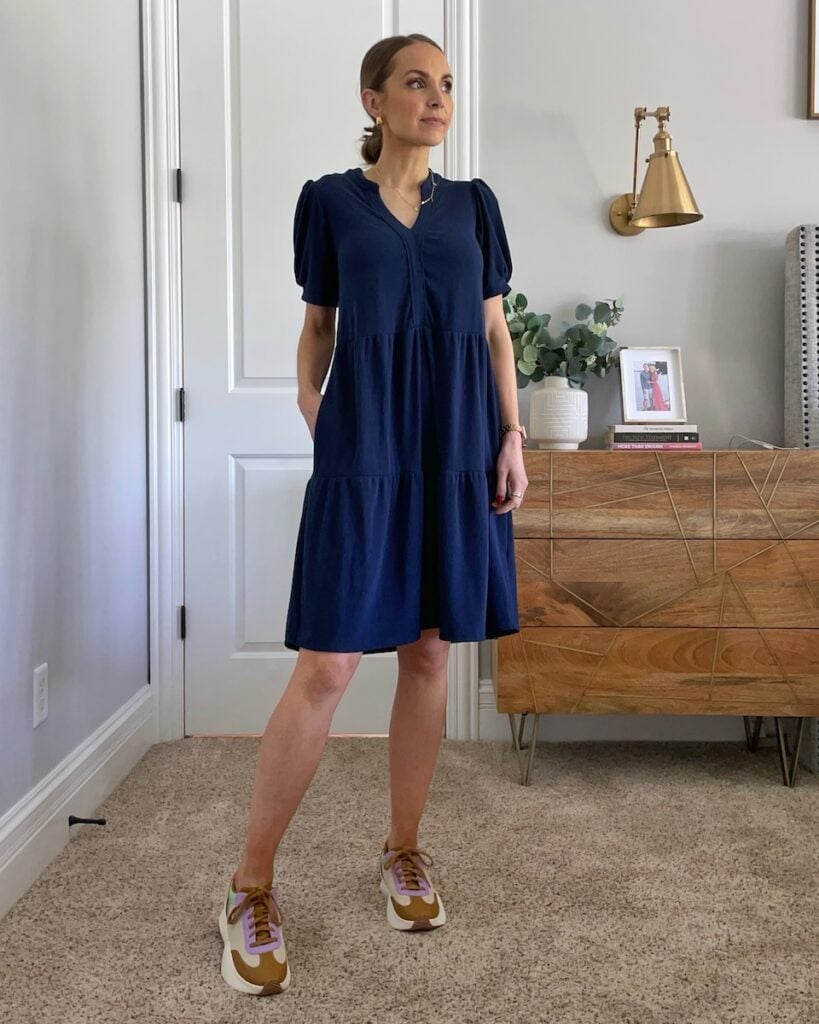 What to Wear on a Warm Rainy Day - Merrick's Art