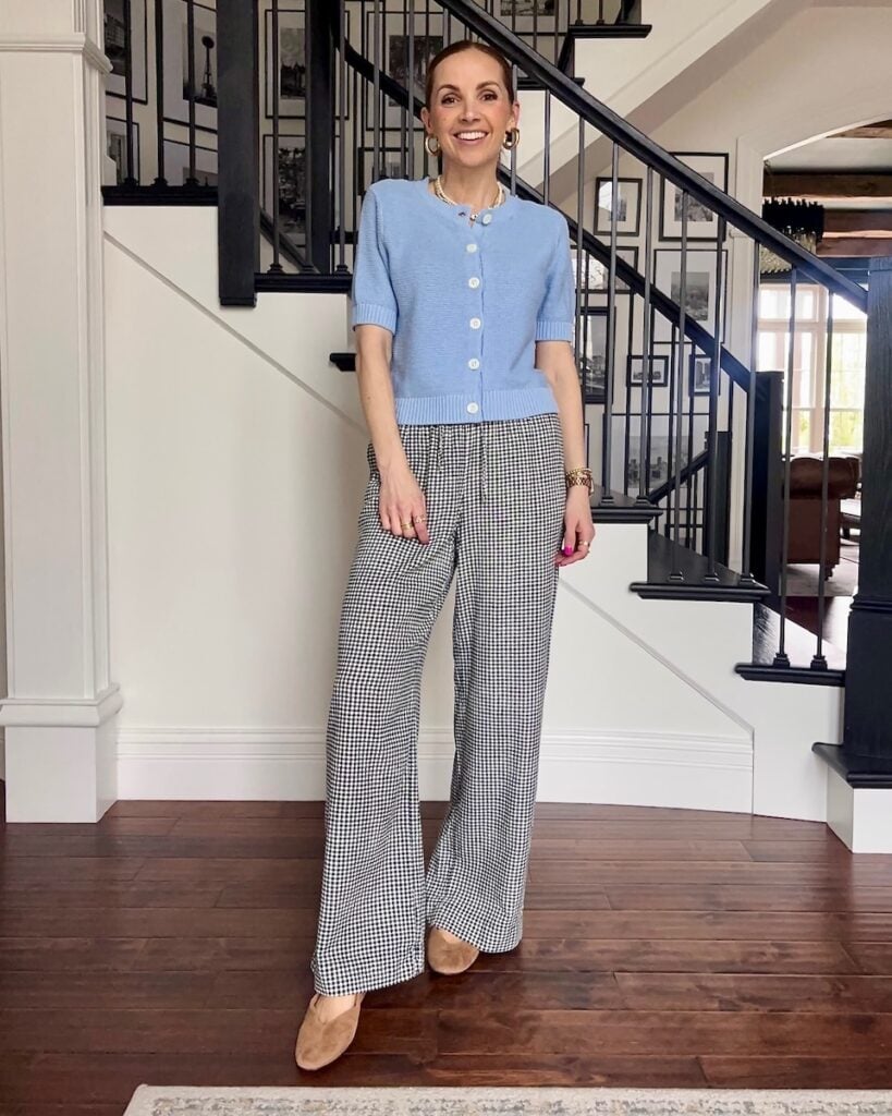 Is the Half Tuck Still in Style? How to Do It Right - Merrick's Art