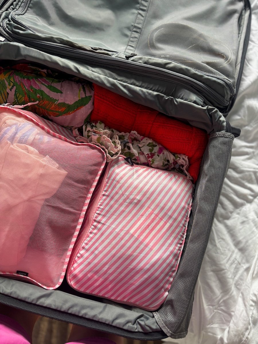 9 Travel Essentials I Used on My Most Recent Trip - Merrick's Art