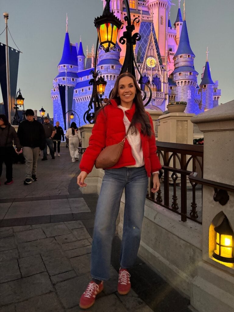 What I Wore on a Cold Weather Theme Park Trip to Orlando - Merrick's Art